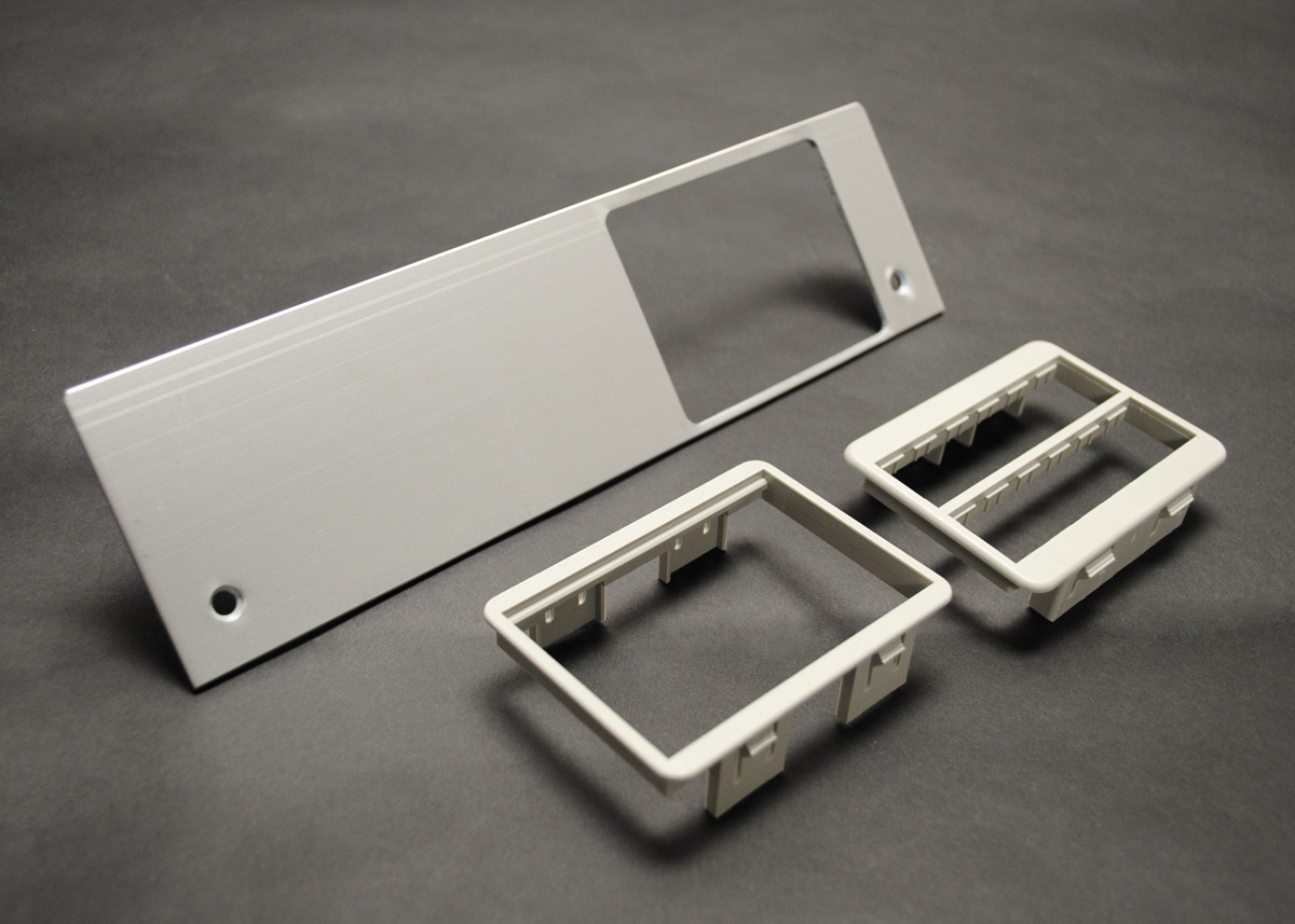 AL241S-HB Lab Bench Work Surface Portal Faceplate | On-Surface ...